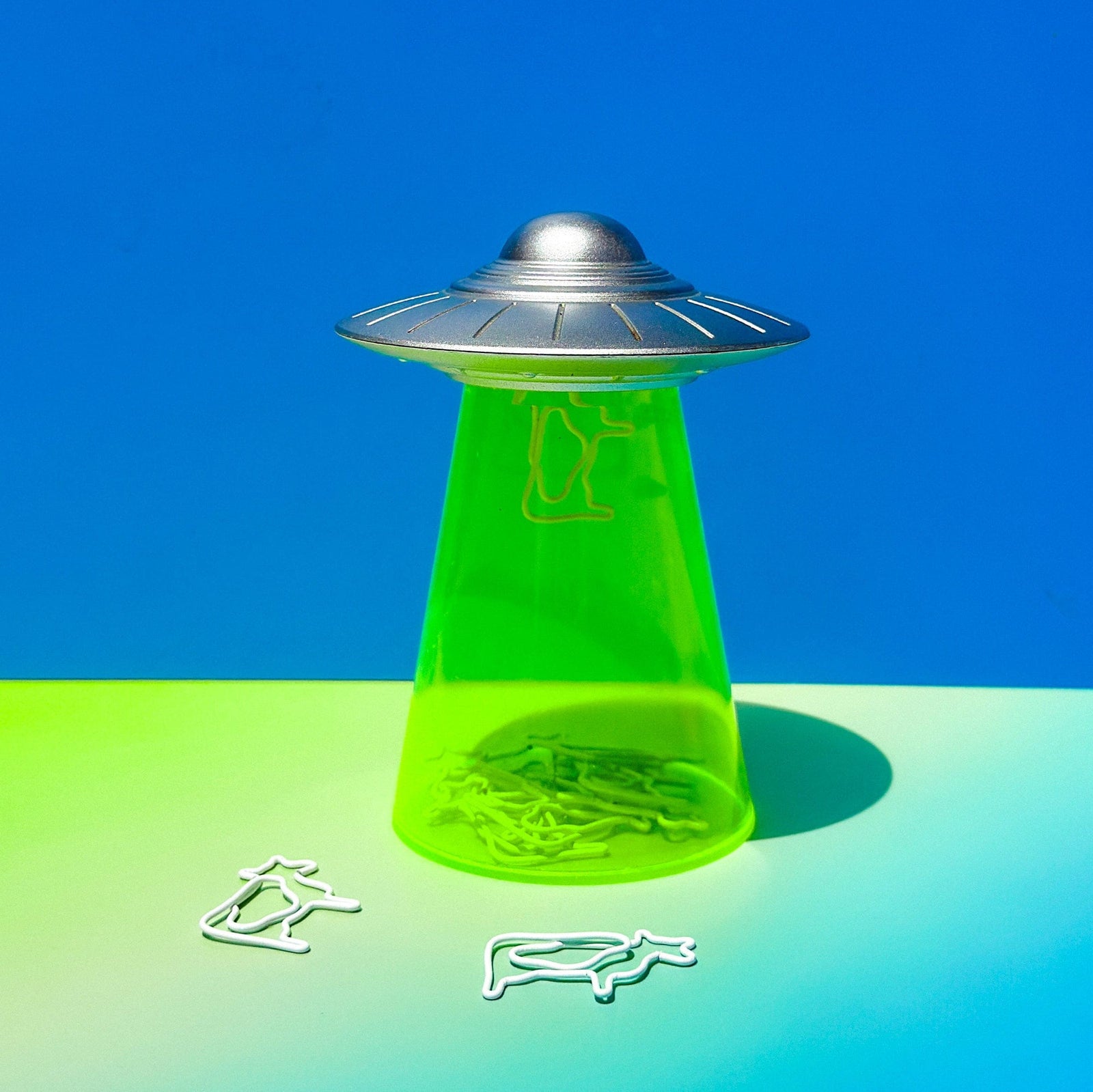 FILING SAUCER – UFO with Cow Paperclips | Fun Desk Accessory + Gift